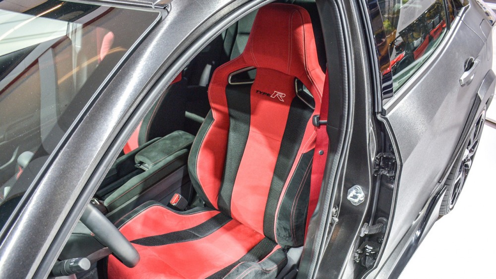 ΝΕΟ HONDA CIVIC TYPE R: AYTO EINAI TO ΕΣΩΤΕΡΙΚΟ ΤΟΥ – carzine.gr