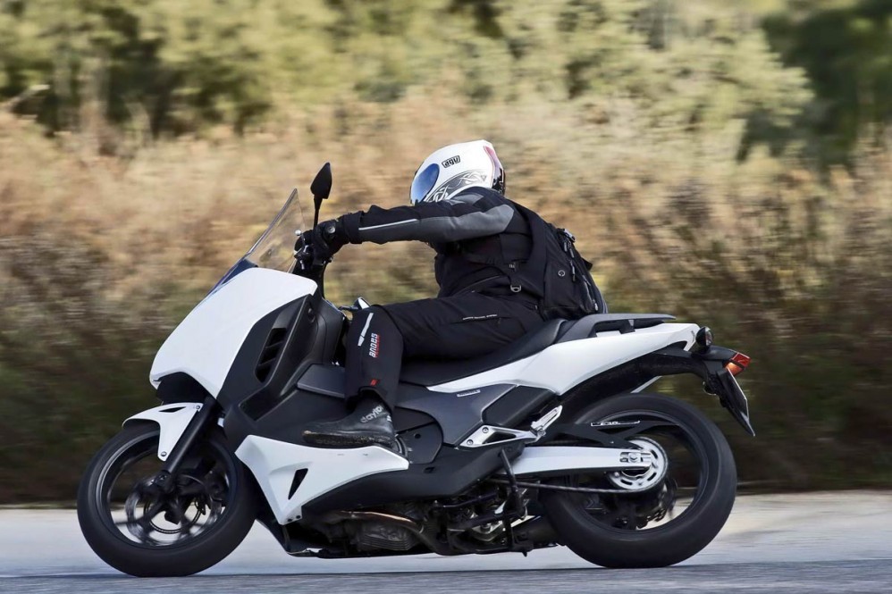 ΒΟΛΤΑΡΟΥΜΕ ΜΕ ΕΝΑ HONDA NC750 INTEGRA – carzine.gr