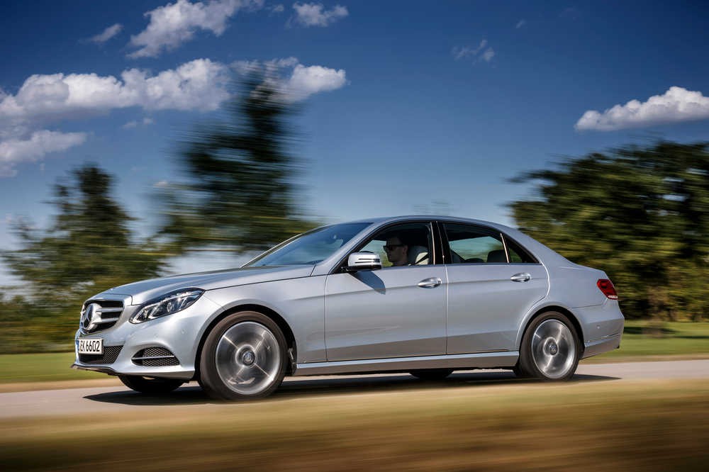 MERCEDES E180: ΓΙΑ ΠΡΩΤΗ ΦΟΡΑ ΣΤΑ 1.600 Κ.ΕΚ. – carzine.gr