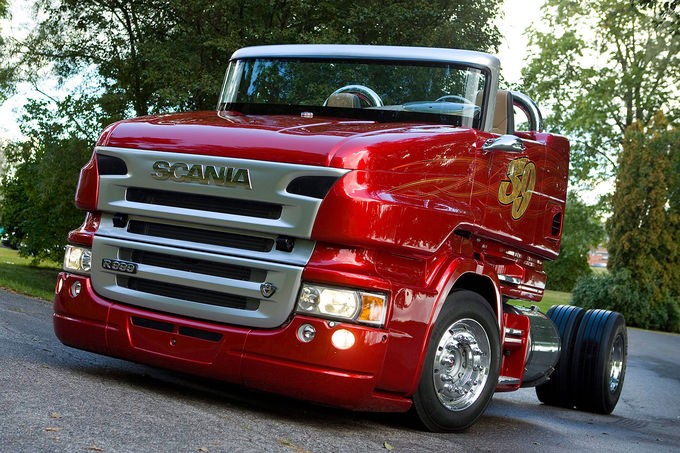 ΤΑ ΕΝΤΥΠΩΣΙΑΚΑ ΦΟΡΤΗΓΑ ΘΗΡΙΑ ΤΗΣ SCANIA – carzine.gr