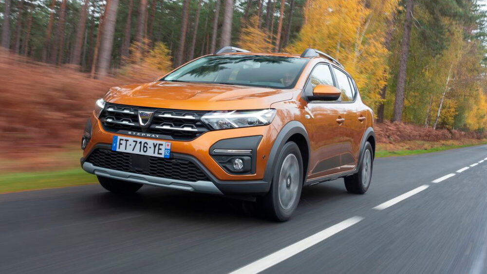 Η Dacia ετοιμάζει το ηλεκτρικό Sandero - carzine.gr