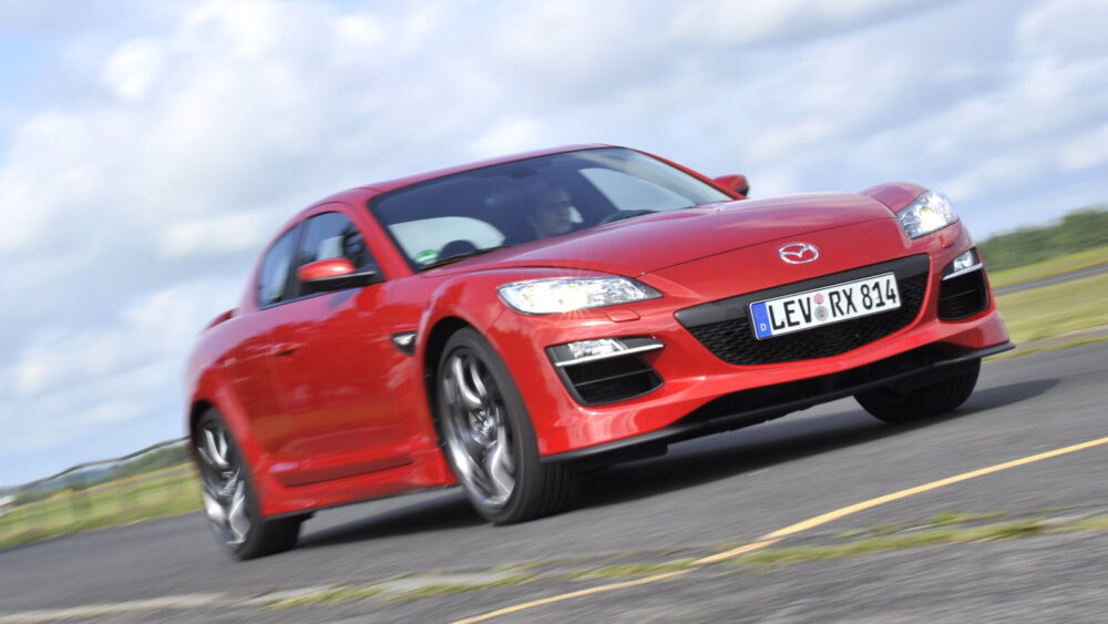 Mazda: Η 8η Αυγούστου είναι η διεθνής ημέρα του RX-8 - carzine.gr