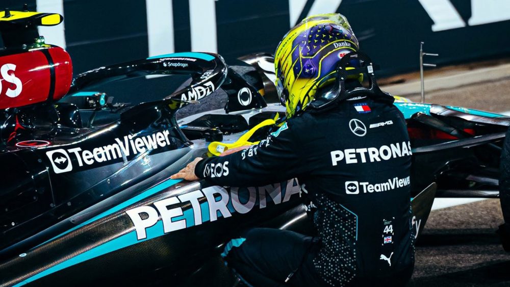 Lewis Hamilton: Μπορεί να αλλάξει την ιστορία της Ferrari F1; - carzine.gr